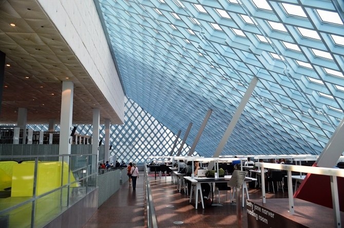 Biblioteca Pública de Seattle (Seattle Public Library)